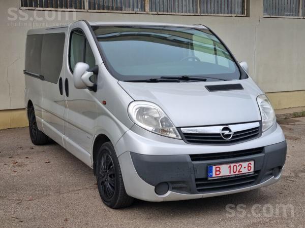 Opel Vivaro 2009 Ogre, ar dzinēja tilpumu 2.00 L un nobraukumu 267 tūkst. km par 6950 €, foto 3 vietnē AUTOMOTO.COM.LV
