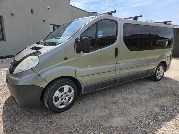 Opel Vivaro 2009 in Panevezys, with an engine capacity of 2.00 L and mileage of 380 thousand km for 5400 €, photo 4 on AUTOMOTO.COM.LV