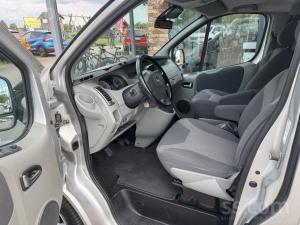 Opel Vivaro 2010 Talsi, ar dzinēja tilpumu 2.50 L un nobraukumu 297 tūkst. km par 9995 €, foto 9 vietnē AUTOMOTO.COM.LV