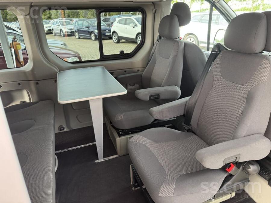 Opel Vivaro 2010 Talsi, ar dzinēja tilpumu 2.50 L un nobraukumu 297 tūkst. km par 9995 €, foto 15 vietnē AUTOMOTO.COM.LV