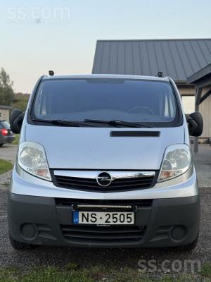 Opel Vivaro 2011 in Valmiera, with an engine capacity of 2.00 L and mileage of 297 thousand km for 5800 €, photo 7 on AUTOMOTO.COM.LV