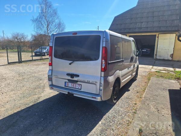 Opel Vivaro 2011 in Tukums, with an engine capacity of 2.50 L and mileage of 232 thousand km for 5990 €, photo 3 on AUTOMOTO.COM.LV