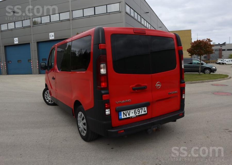 Opel Vivaro 2015 in Riga, with an engine capacity of 1.60 L and mileage of 218 thousand km for 9990 €, photo 2 on AUTOMOTO.COM.LV
