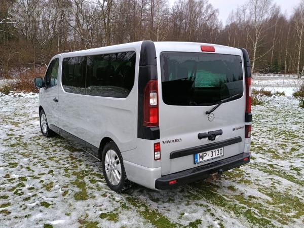 Opel Vivaro 2015 in Riga, with an engine capacity of 1.60 L and mileage of 226 thousand km for 10800 €, photo 4 on AUTOMOTO.COM.LV
