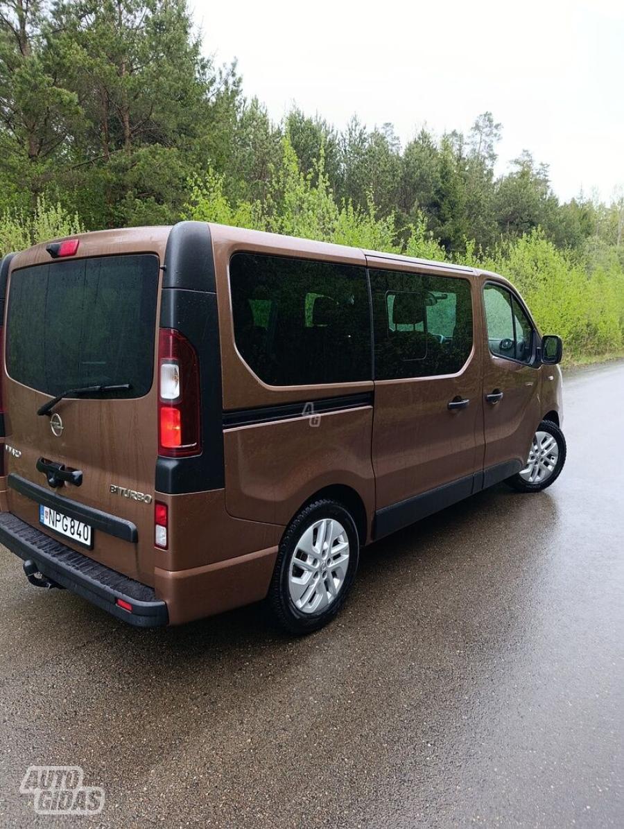 Opel Vivaro 2015 in Vilnius, with an engine capacity of 1.60 L and mileage of 288 thousand km for 9100 €, photo 5 on AUTOMOTO.COM.LV