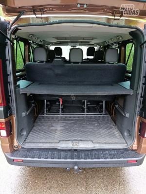 Opel Vivaro 2015 in Vilnius, with an engine capacity of 1.60 L and mileage of 288 thousand km for 9100 €, photo 8 on AUTOMOTO.COM.LV