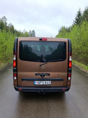 Opel Vivaro 2015 in Vilnius, with an engine capacity of 1.60 L and mileage of 288 thousand km for 9100 €, photo 7 on AUTOMOTO.COM.LV