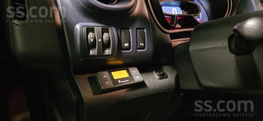 Opel Vivaro 2015 Cēsis, ar dzinēja tilpumu 1.60 L un nobraukumu 246 tūkst. km par 8650 €, foto 16 vietnē AUTOMOTO.COM.LV