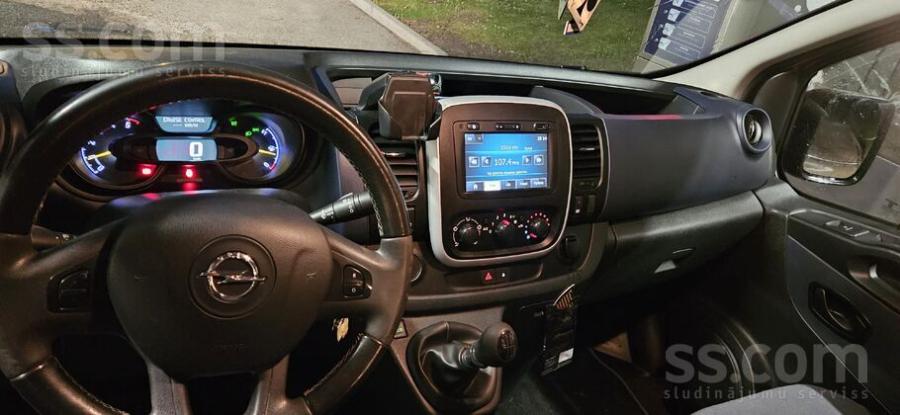 Opel Vivaro 2015 Cēsis, ar dzinēja tilpumu 1.60 L un nobraukumu 246 tūkst. km par 8650 €, foto 18 vietnē AUTOMOTO.COM.LV