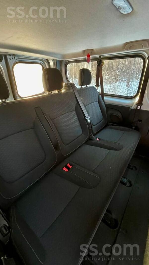 Opel Vivaro 2016 in Riga, with an engine capacity of 1.60 L and mileage of 277 thousand km for 10200 €, photo 8 on AUTOMOTO.COM.LV