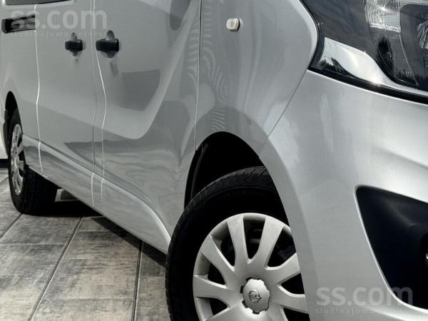 Opel Vivaro 2016 in Jelgava, with an engine capacity of 1.60 L and mileage of 233 thousand km for 11700 €, photo 9 on AUTOMOTO.COM.LV