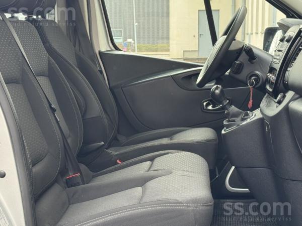Opel Vivaro 2016 in Jelgava, with an engine capacity of 1.60 L and mileage of 233 thousand km for 11700 €, photo 10 on AUTOMOTO.COM.LV