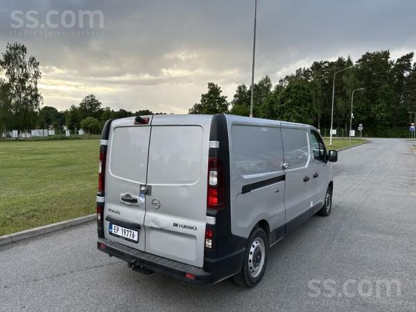 Opel Vivaro 2016 in Jelgava, with an engine capacity of 1.60 L and mileage of 136 thousand km for 6100 €, photo 4 on AUTOMOTO.COM.LV