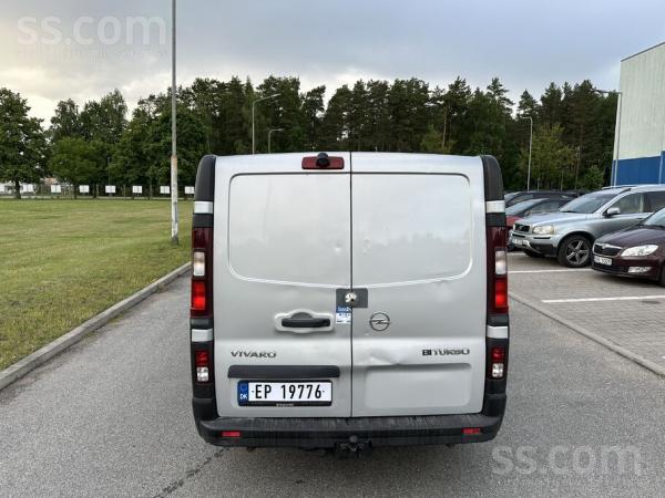 Opel Vivaro 2016 in Jelgava, with an engine capacity of 1.60 L and mileage of 136 thousand km for 6100 €, photo 5 on AUTOMOTO.COM.LV