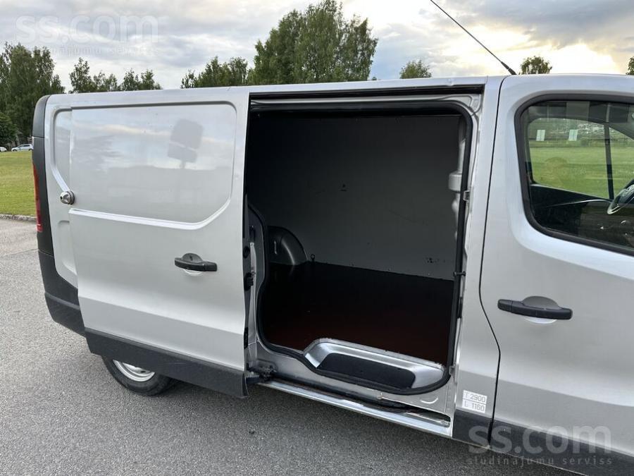 Opel Vivaro 2016 in Jelgava, with an engine capacity of 1.60 L and mileage of 136 thousand km for 6100 €, photo 9 on AUTOMOTO.COM.LV