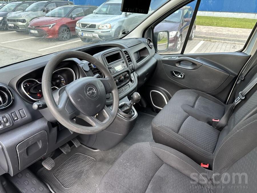 Opel Vivaro 2016 in Jelgava, with an engine capacity of 1.60 L and mileage of 136 thousand km for 6100 €, photo 12 on AUTOMOTO.COM.LV