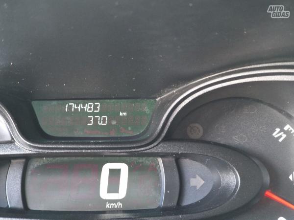 Opel Vivaro 2017 Viļņa vietnē Opel Vivaro 2017 Viļņa, ar dzinēja tilpumu 1.60 L un nobraukumu 174 tūkst. km par 12750 €, foto 10 vietnē AUTOMOTO.COM.LV