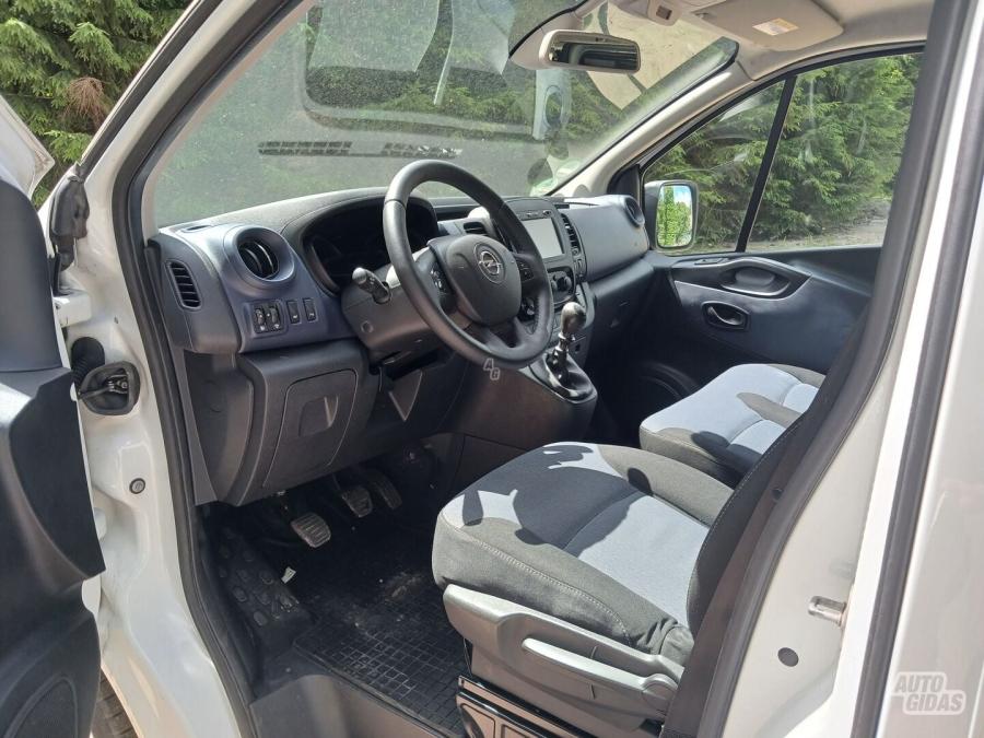 Opel Vivaro 2018 in Kelme, with an engine capacity of 1.60 L and mileage of 363 thousand km for 9800 €, photo 13 on AUTOMOTO.COM.LV