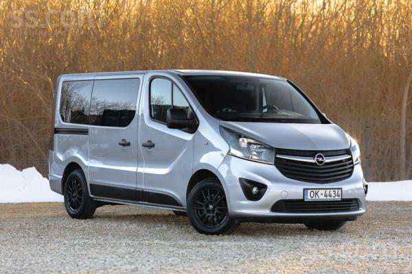 Opel Vivaro 2019 in Jelgava, with an engine capacity of 1.60 L and mileage of 227 thousand km for 13750 €, photo 3 on AUTOMOTO.COM.LV