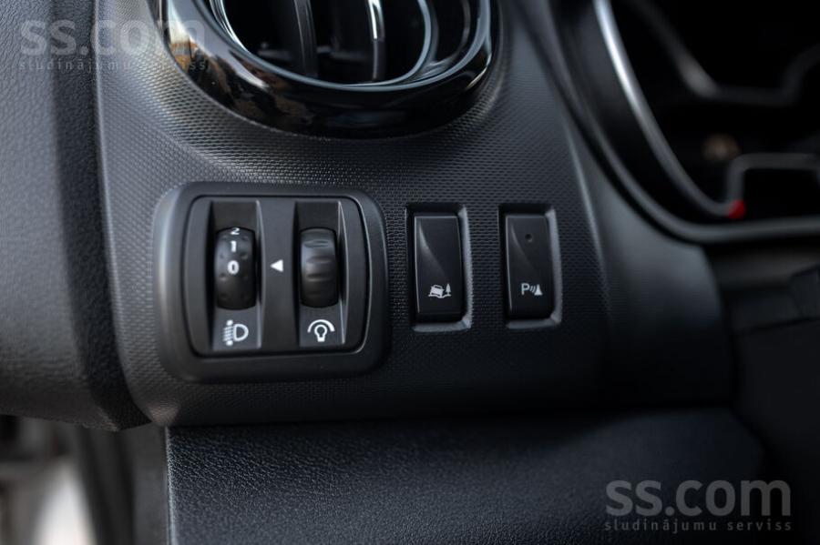 Opel Vivaro 2019 Jelgava, ar dzinēja tilpumu 1.60 L un nobraukumu 227 tūkst. km par 13750 €, foto 22 vietnē AUTOMOTO.COM.LV