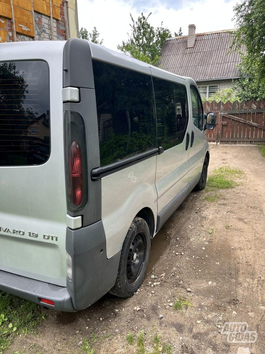 Opel Vivaro 2003 in Vilnius, with an engine capacity of 1.90 L and mileage of 390 thousand km for 2700 €, photo 6 on AUTOMOTO.COM.LV