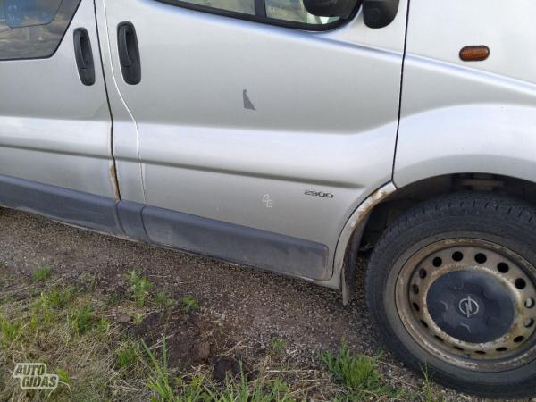 Opel Vivaro 2004 Klaipėda, ar dzinēja tilpumu 1.90 L un nobraukumu 565 tūkst. km par 1800 €, foto 5 vietnē AUTOMOTO.COM.LV