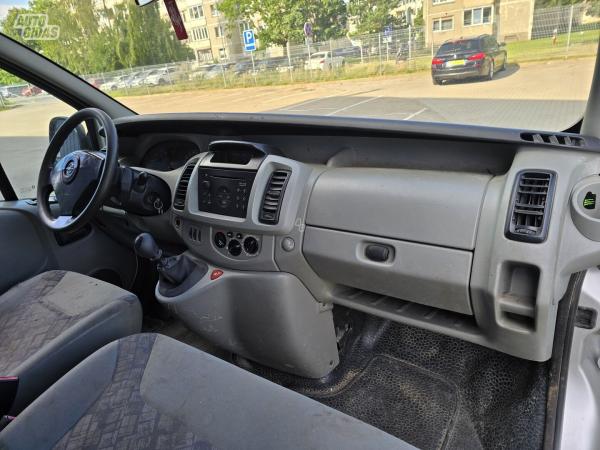 Opel Vivaro 2005 in Siauliai, with an engine capacity of 2.00 L and mileage of 445 thousand km for 2700 €, photo 9 on AUTOMOTO.COM.LV