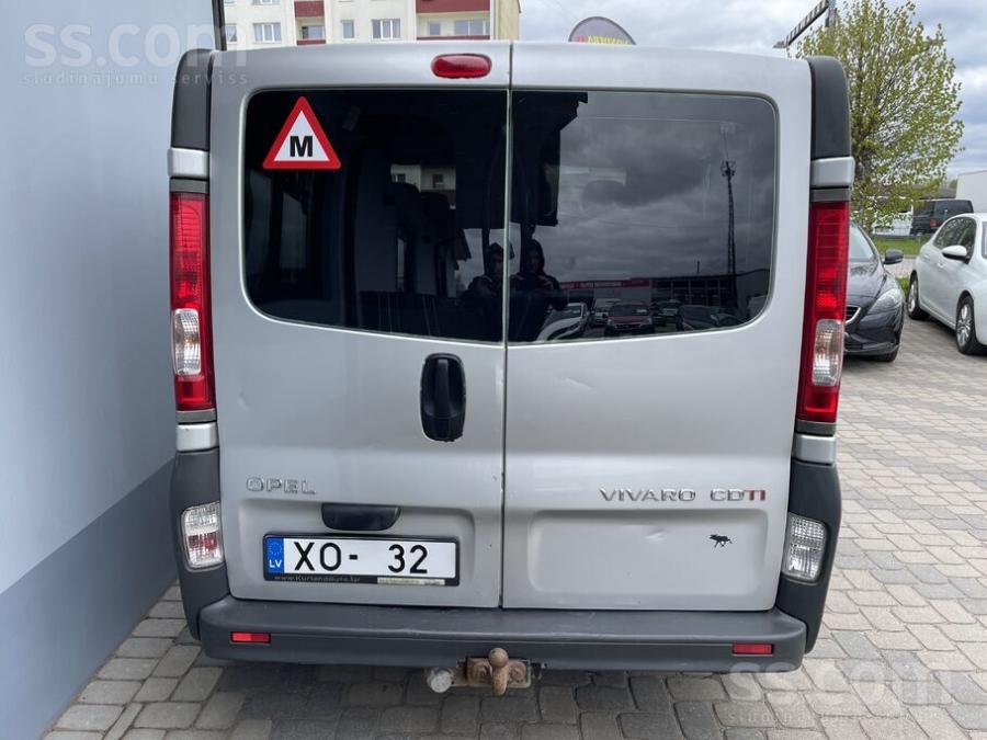 Opel Vivaro 2007 in Talsi, with an engine capacity of 2.00 L and mileage of 337 thousand km for 4800 €, photo 4 on AUTOMOTO.COM.LV