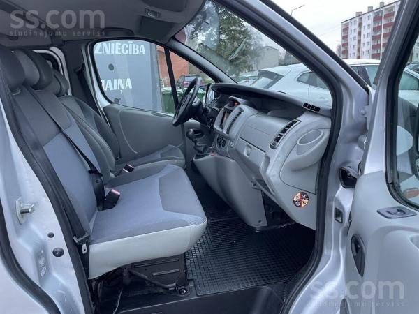 Opel Vivaro 2007 in Talsi, with an engine capacity of 2.00 L and mileage of 348 thousand km for 5500 €, photo 9 on AUTOMOTO.COM.LV