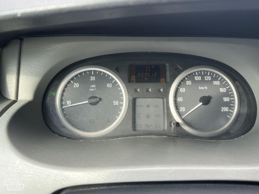Opel Vivaro 2009 in Vilnius, with an engine capacity of 2.50 L and mileage of 224 thousand km for 6450 €, photo 11 on AUTOMOTO.COM.LV