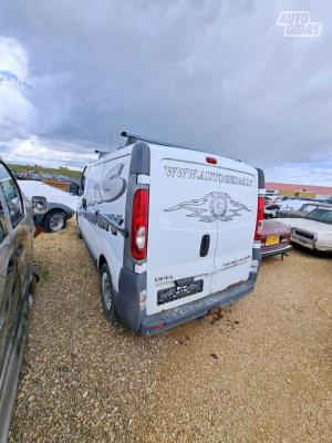 Opel Vivaro 2009 in Siauliai, with an engine capacity of 2.50 L and mileage of 495 thousand km for 1500 €, photo 5 on AUTOMOTO.COM.LV