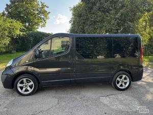 Opel Vivaro 2011 in Siauliai, with an engine capacity of 2.50 L and mileage of 200 thousand km for 10450 €, photo 3 on AUTOMOTO.COM.LV