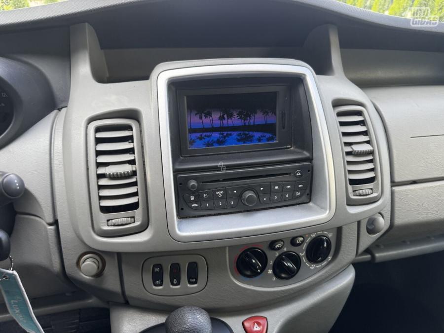 Opel Vivaro 2011 in Siauliai, with an engine capacity of 2.50 L and mileage of 200 thousand km for 10450 €, photo 16 on AUTOMOTO.COM.LV