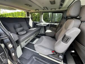 Opel Vivaro 2011 in Siauliai, with an engine capacity of 2.50 L and mileage of 200 thousand km for 10450 €, photo 23 on AUTOMOTO.COM.LV
