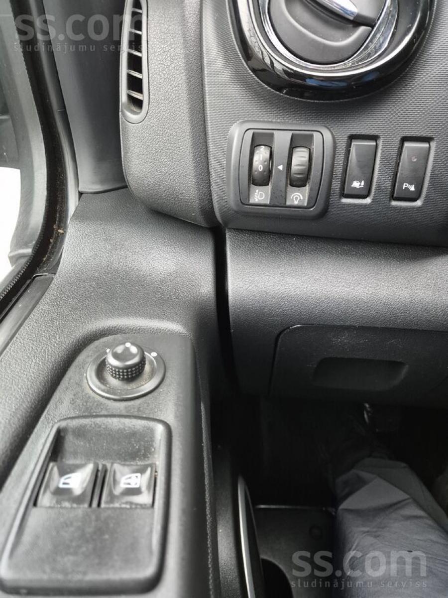 Opel Vivaro 2017 Rīga, ar dzinēja tilpumu 1.60 L un nobraukumu 390 tūkst. km par 8600 €, foto 9 vietnē AUTOMOTO.COM.LV