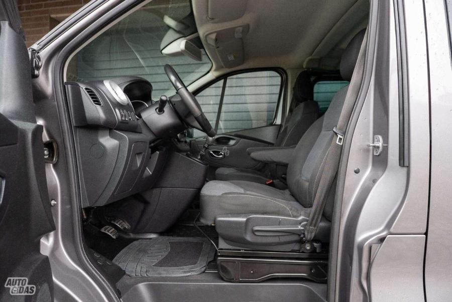 Opel Vivaro 2019 in Marijampole, with an engine capacity of 1.60 L and mileage of 221 thousand km for 14450 €, photo 24 on AUTOMOTO.COM.LV