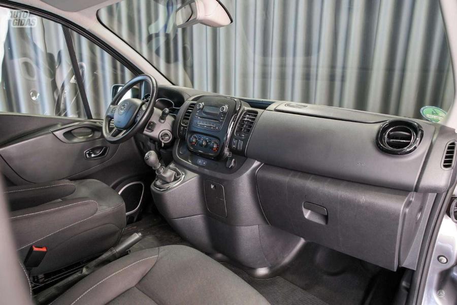 Opel Vivaro 2019 in Marijampole, with an engine capacity of 1.60 L and mileage of 203 thousand km for 15150 €, photo 29 on AUTOMOTO.COM.LV