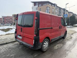 Sarkans Opel Vivaro 2001 Klaipėda, ar dzinēja tilpumu 1.90 L un nobraukumu 389 tūkst. km par 1400 €, foto 4 vietnē AUTOMOTO.COM.LV