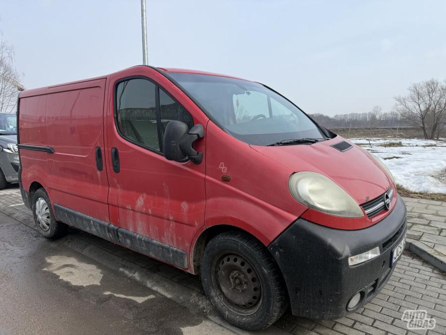 Sarkans Opel Vivaro 2001 Klaipėda, ar dzinēja tilpumu 1.90 L un nobraukumu 389 tūkst. km par 1400 €, foto 5 vietnē AUTOMOTO.COM.LV