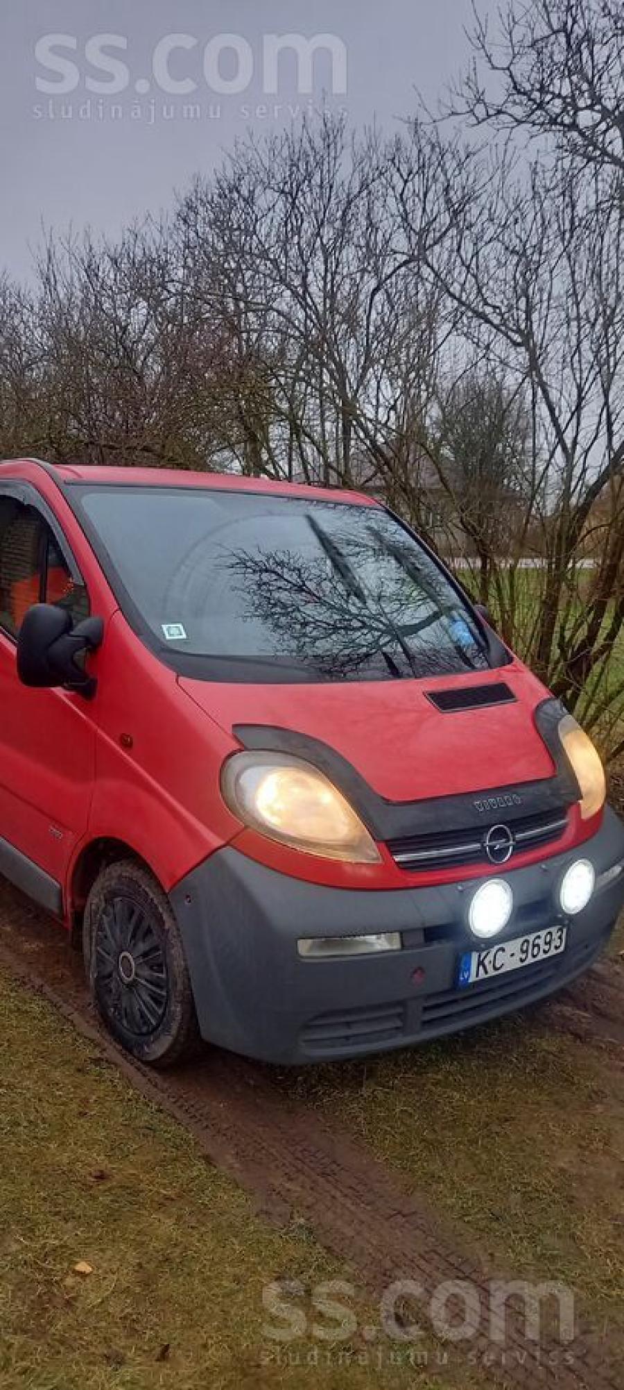 Sarkans Opel Vivaro 2002 Valmiera, ar dzinēja tilpumu 1.90 L un nobraukumu 351 tūkst. km par 2000 €, foto 1 vietnē AUTOMOTO.COM.LV