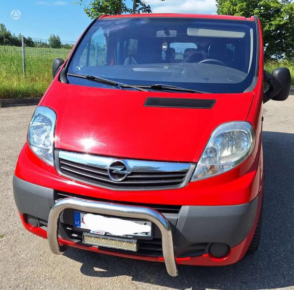 Sarkans Opel Vivaro 2009 Panevēža, ar dzinēja tilpumu 2.50 L un nobraukumu 452 tūkst. km par 5500 €, foto 3 vietnē AUTOMOTO.COM.LV