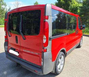 Sarkans Opel Vivaro 2009 Panevēža, ar dzinēja tilpumu 2.50 L un nobraukumu 452 tūkst. km par 5500 €, foto 5 vietnē AUTOMOTO.COM.LV