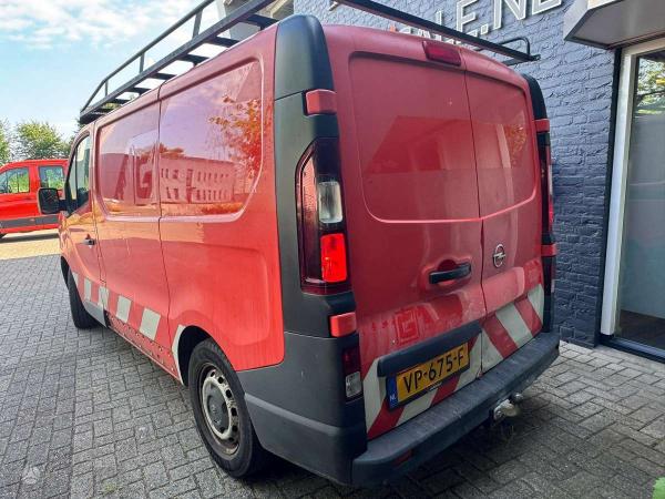 Sarkans Opel Vivaro 2015 Kauņa, ar dzinēja tilpumu 1.60 L un nobraukumu 166 tūkst. km par 5650 €, foto 2 vietnē AUTOMOTO.COM.LV