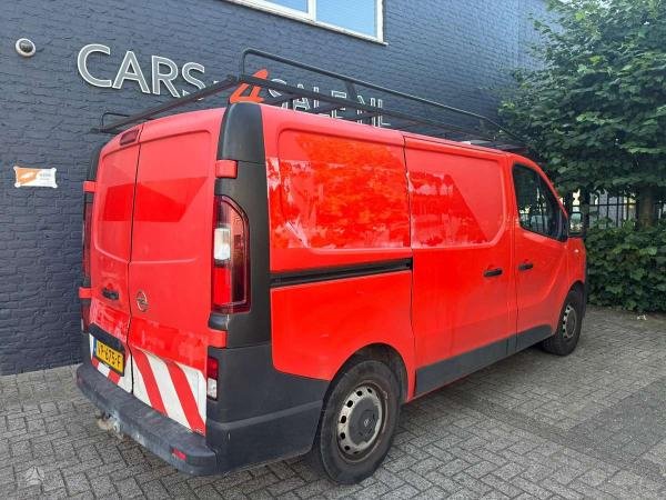 Sarkans Opel Vivaro 2015 Kauņa, ar dzinēja tilpumu 1.60 L un nobraukumu 166 tūkst. km par 5650 €, foto 3 vietnē AUTOMOTO.COM.LV