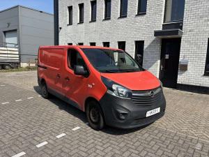 Sarkans Opel Vivaro 2015 Kauņa, ar dzinēja tilpumu 1.60 L un nobraukumu 163 tūkst. km par 5950 €, foto 4 vietnē AUTOMOTO.COM.LV