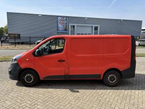 Sarkans Opel Vivaro 2015 Kauņa, ar dzinēja tilpumu 1.60 L un nobraukumu 163 tūkst. km par 5950 €, foto 5 vietnē AUTOMOTO.COM.LV
