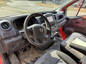 Sarkans Opel Vivaro 2015 Kauņa, ar dzinēja tilpumu 1.60 L un nobraukumu 163 tūkst. km par 5950 €, foto 12 vietnē AUTOMOTO.COM.LV