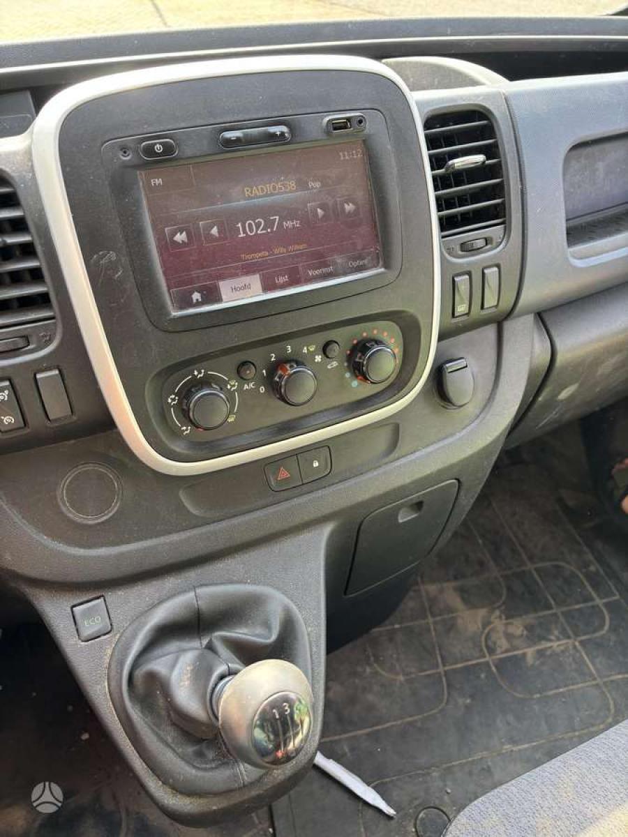 Sarkans Opel Vivaro 2015 Kauņa, ar dzinēja tilpumu 1.60 L un nobraukumu 163 tūkst. km par 5950 €, foto 13 vietnē AUTOMOTO.COM.LV