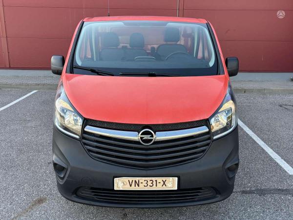 Opel Vivaro 2015 in Kaunas on AUTOMOTO.COM.LV Red Opel Vivaro 2015 in Kaunas, with an engine capacity of 1.60 L and mileage of 164 thousand km for 5950 β¬, photo 5 on AUTOMOTO.COM.LV