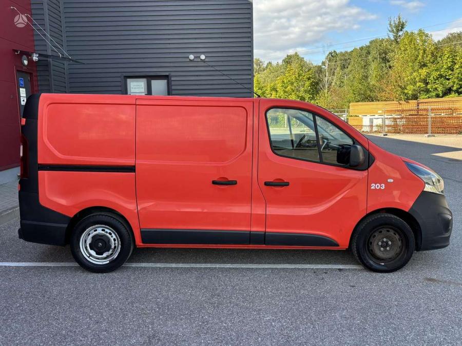 Sarkans Opel Vivaro 2015 Kauņa, ar dzinēja tilpumu 1.60 L un nobraukumu 164 tūkst. km par 5950 €, foto 7 vietnē AUTOMOTO.COM.LV